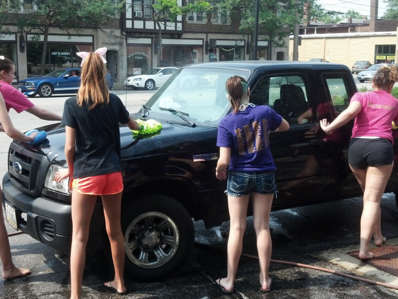 Lhs Cheerleaders Car Wash Sunday 12 4 Lakewood Oh Patch