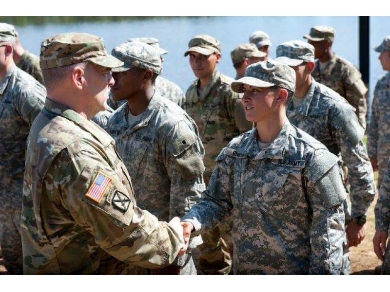 Connecticut's Kristen Griest Named Army's First Female Infantry Officer ...