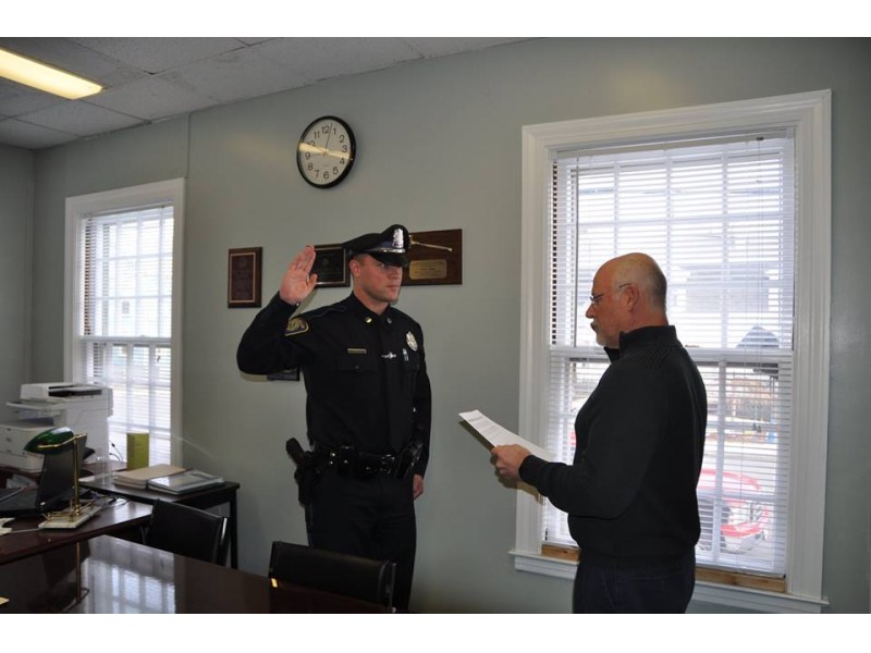 Foxborough Police Welcomes New Officer | Foxborough, MA Patch
