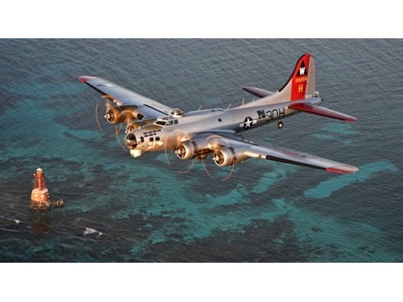 Want to Fly a B-17 Bomber? You Can This Weekend at Lawrence Municipal ...