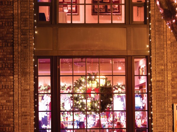 HISTORIC HOTEL BETHLEHEM'S HOLIDAY DECORATIONS READY TO DELIGHT ...