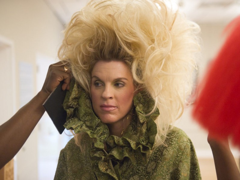 PHOTOS: Fox 5 Reporter Holly Morris Gets a 'HaiRage' Makeover | Silver ...