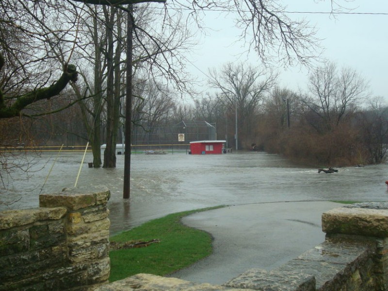 UPDATES: FOX RIVER OVERFLOWING; EVACUATIONS Encouraged, More on ...