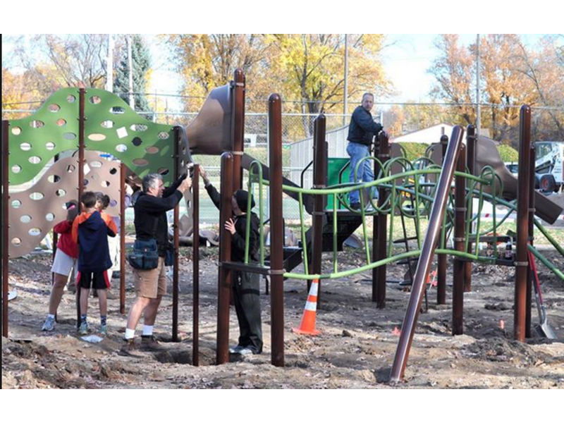 Playground Build At Acorn Park A Success | Roseville, MN Patch