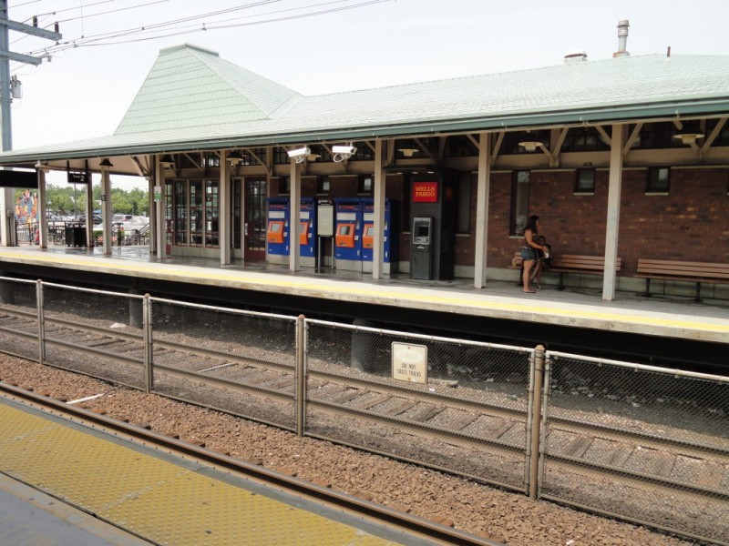 Three Buildings, One Stop: A Closer Look at the Aberdeen-Matawan Train ...