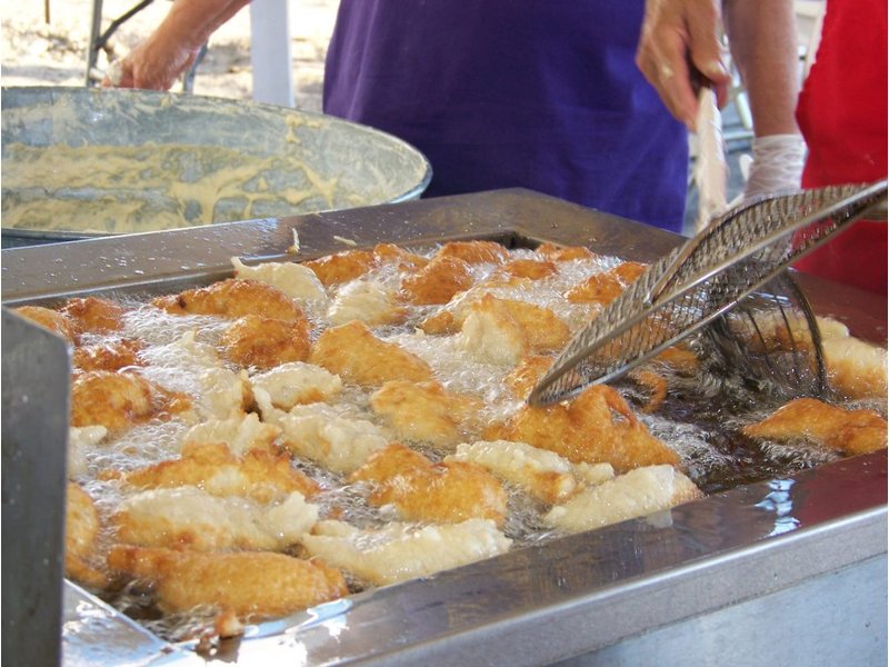 Handmade Zeppolis a Staple at Italian Festival | Mineola, NY Patch