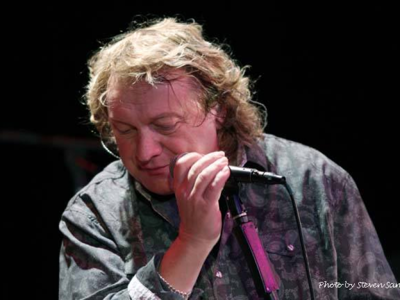 Lou Gramm Gives Landmark's New Sound System a Workout | Port Washington ...