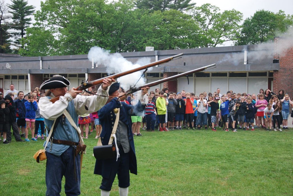 Billerica Colonial Minutemen at the Louise Davy Trahan School ...