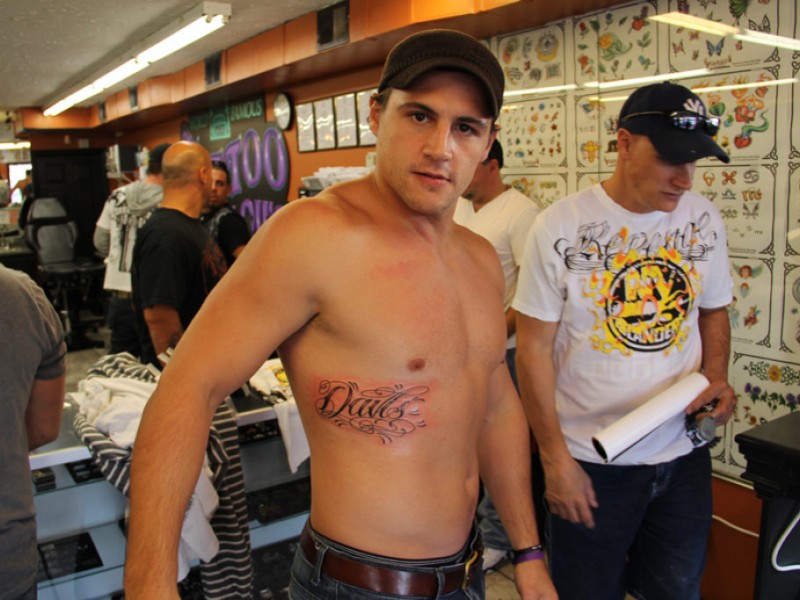VIDEO: Islanders Stars Visit Tattoo Lou's in St. James | Smithtown, NY ...