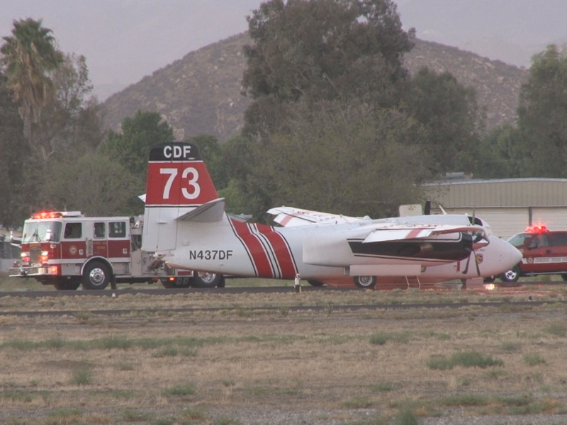 UPDATED: Cal Fire Air Tanker Makes Hard Landing After Dropping On Local ...